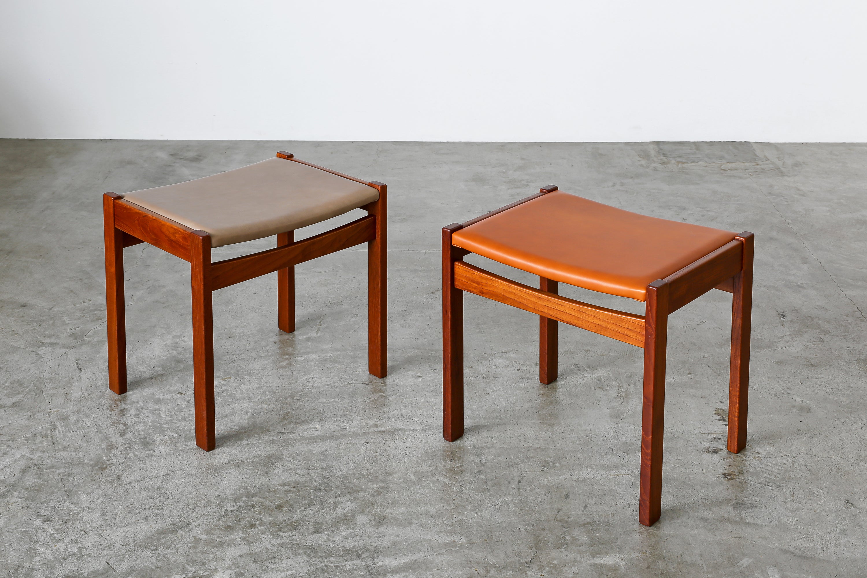 Stool (TEAK) - Denmark | BRICKS